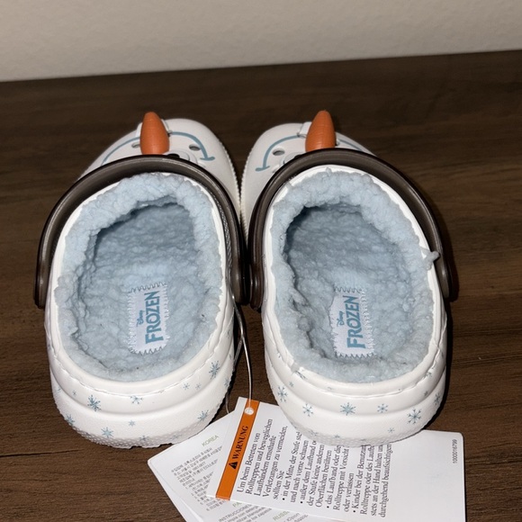CROCS | Shoes | Disney Frozen Olaf Classic Crocs Clog Child Size 8 New ...